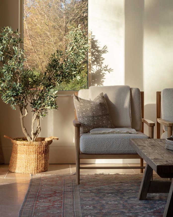 This Scottish coastal home designed by Louise Bramhill is cosy, luxe ...