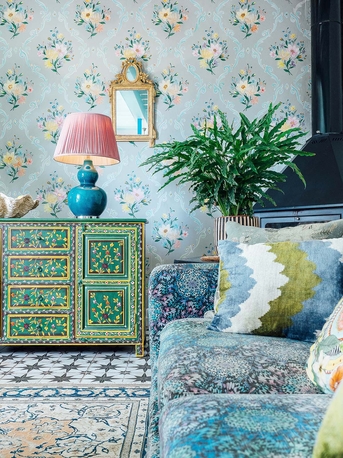 Pattern Drenching ideas with designer Matthew Williamson